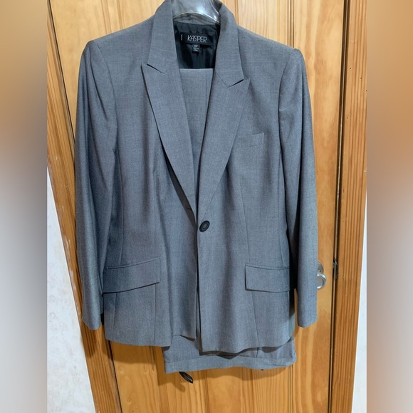 Kasper | Jackets & Coats | Kasper Womans Petite 6p Gray Full Suit ...